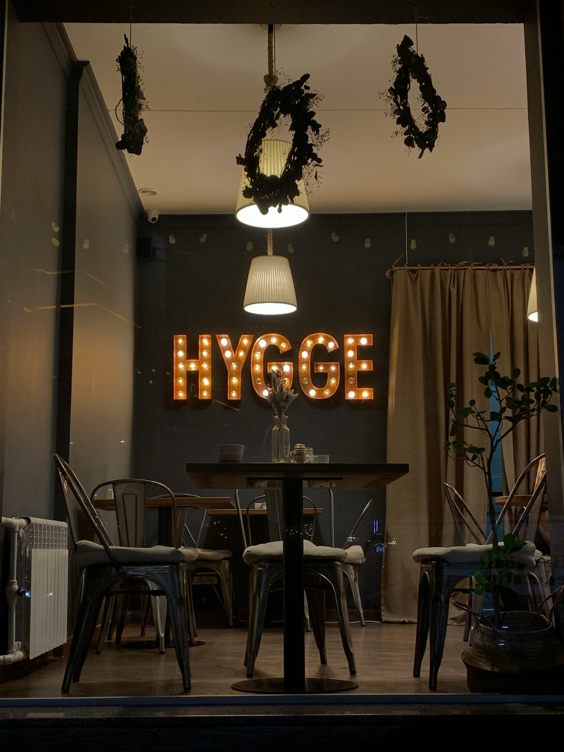 15 Hygge Inspired Cottage Features for Relaxation